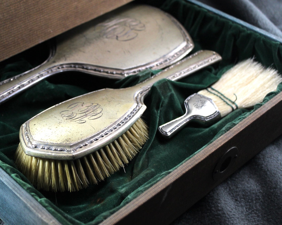 Stunning Antique Sterling Silver 21 Piece Vanity Set in Velvet Lined C ...